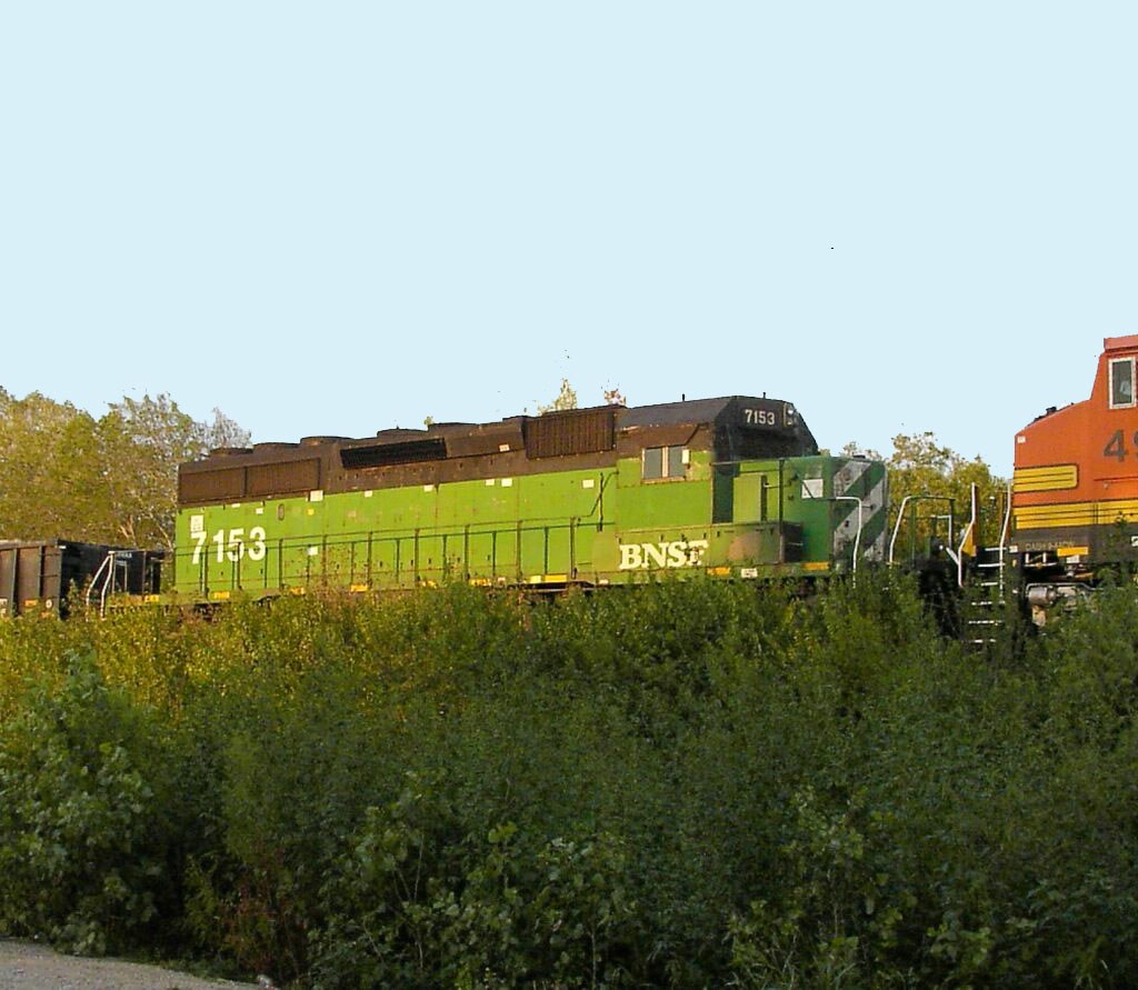 BNSF 7153